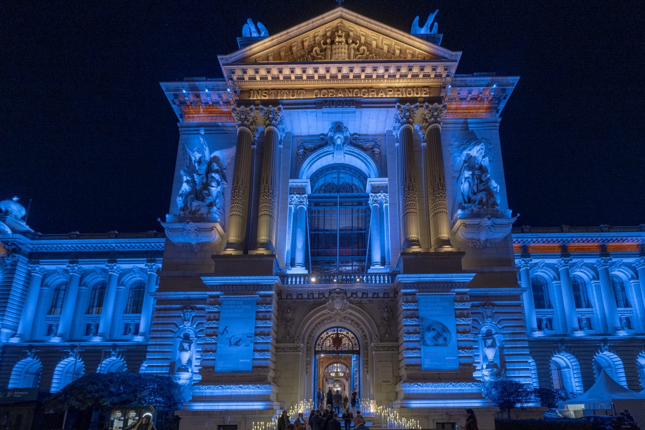 Summit Gallery - Hosts, Speakers, Events | Luxury Conference